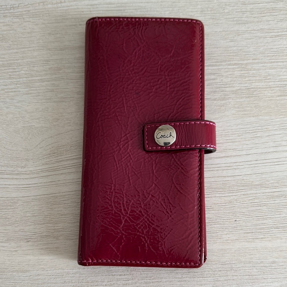 Vintage Coach Burgundy Patent Leather Textured Wallet… - Gem